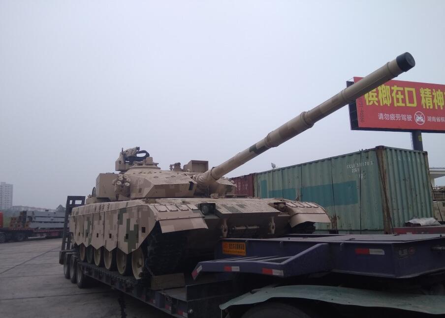 VT5外贸轻坦抢先看 96B加装城市战升级套件