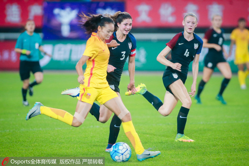 U16女足5-4胜美国夺冠 张琳艳补时绝杀