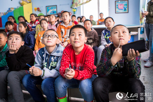 支教日记 孩童纯真的笑脸是我前行的动力 凤凰网资讯 凤凰网