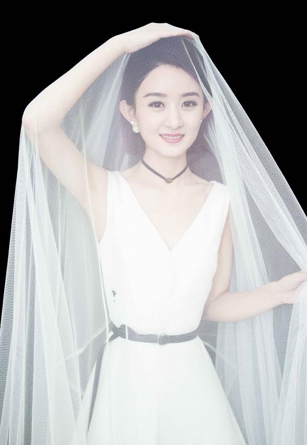 娱乐赵丽颖穿深v白裙高贵 披白纱梦幻唯美陕西频道凤凰网