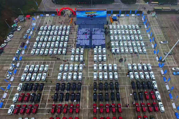 T动力圆梦车友 长安CX70T千城万人交车盛典重庆站落幕_手机凤凰网