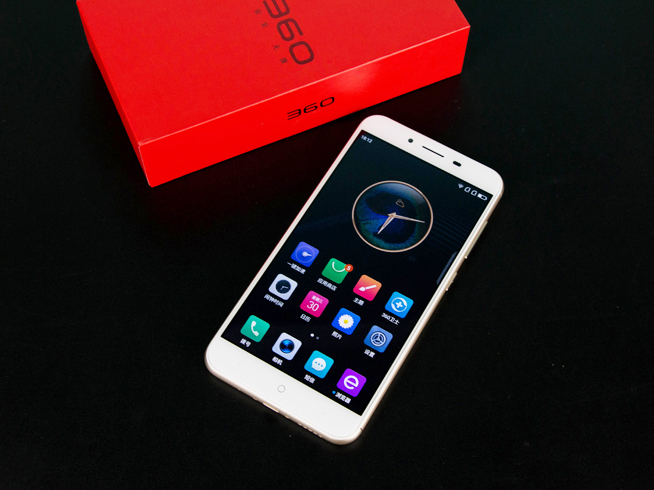 红米手机劲敌360 vizza试用评测：性价比与颜值兼具_凤凰资讯