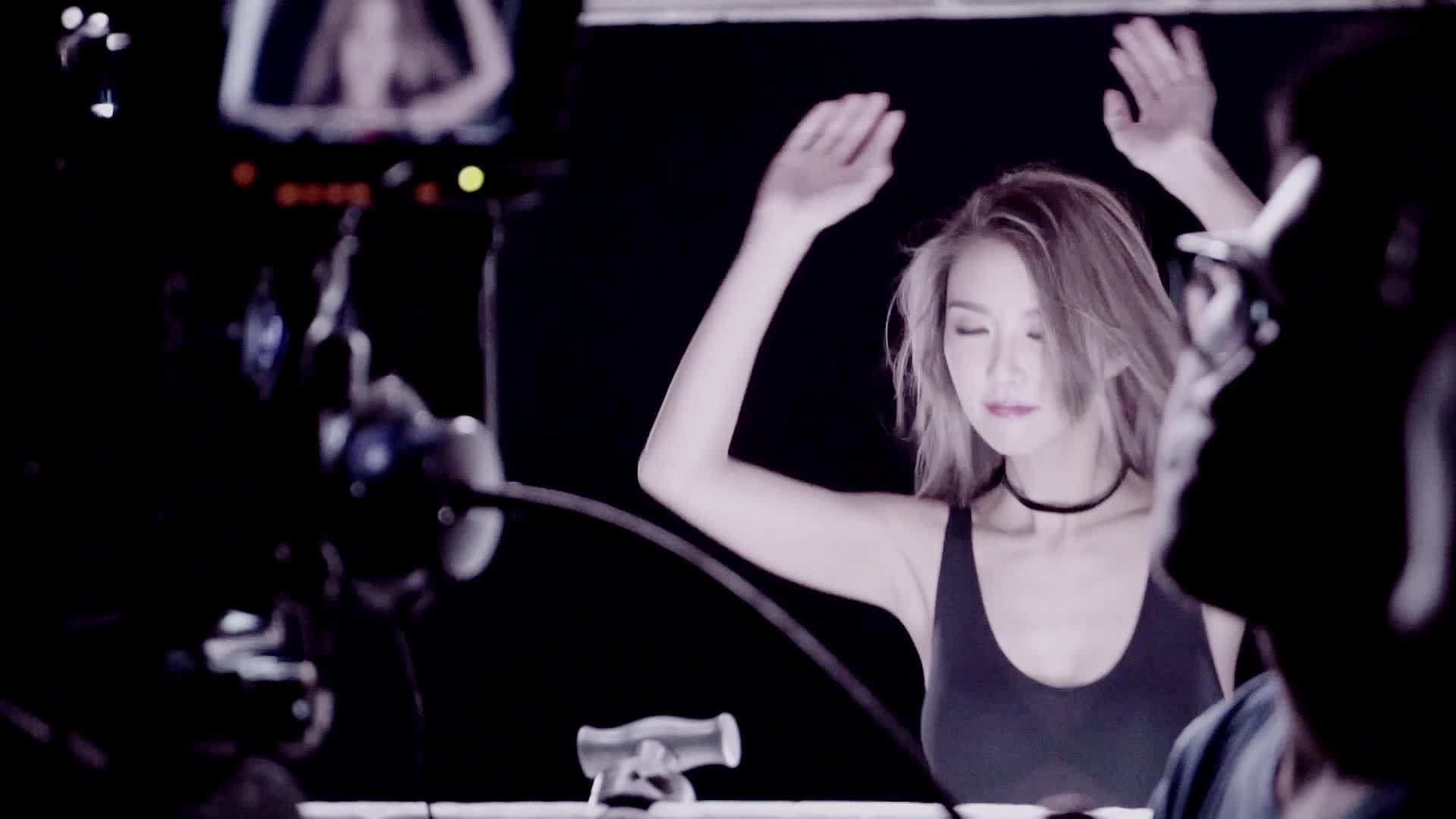 薛凯琪的《520》MV （搞笑版）_凤凰网视频_凤凰网