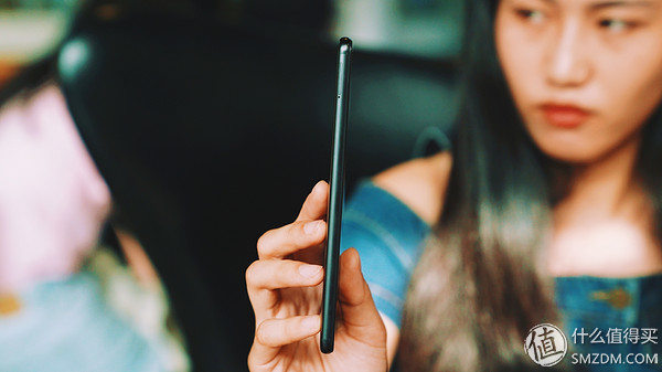 对飙小米6、iPhone7, 妹子更喜欢 魅族 Pro7 Plus 这台“大冰箱”_凤凰网科技_凤凰网