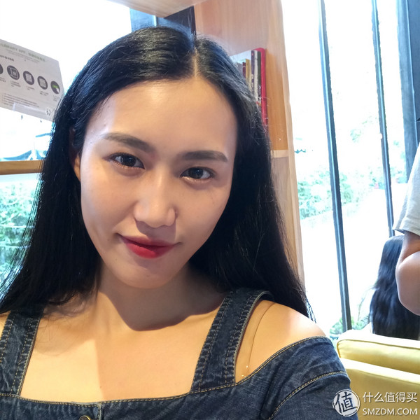 对飙小米6、iPhone7, 妹子更喜欢 魅族 Pro7 Plus 这台“大冰箱”_凤凰网科技_凤凰网