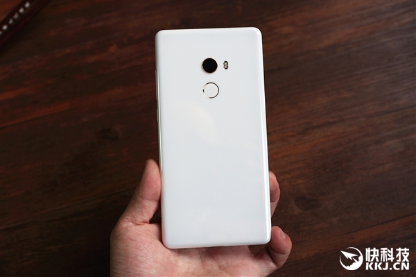 4699元！小米MIX2全陶瓷尊享版开箱图赏：Unibody_凤凰科技