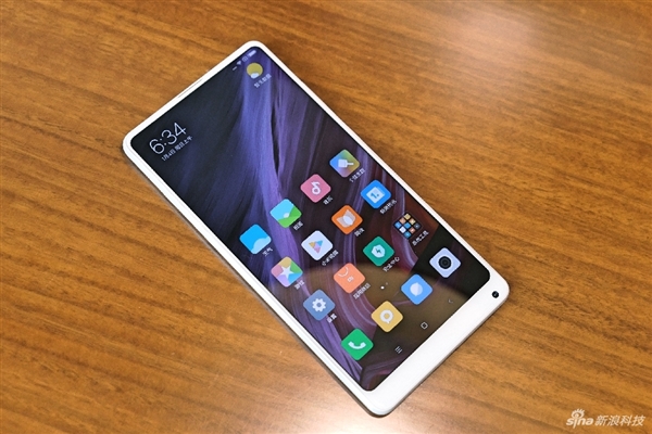 小米MIX 2全陶瓷尊享版开箱图赏：4699元帅毙_凤凰科技