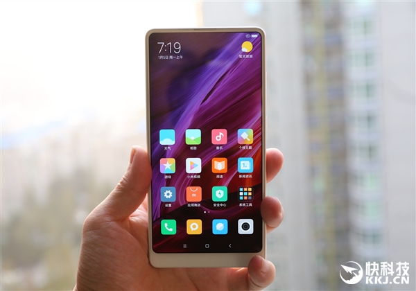 4699元！小米MIX2全陶瓷尊享版开箱图赏：Unibody_凤凰科技
