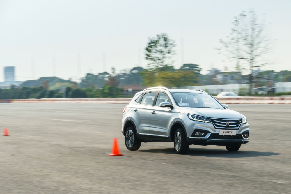 爱信的变速箱真的靠谱？荣威RX3 CVT变速箱体验_凤凰网汽车_凤凰网