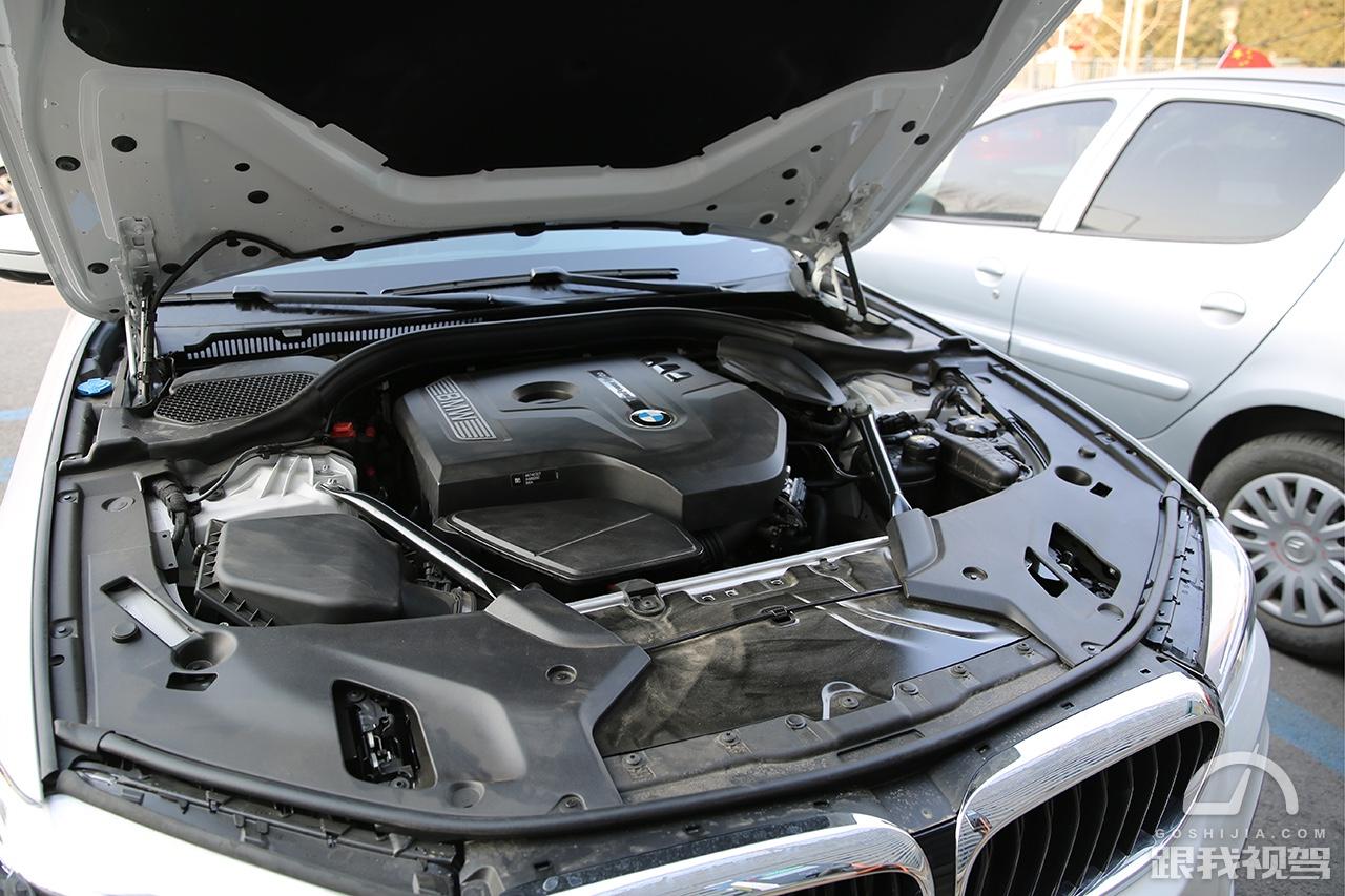 到店实拍！2018款BMW 5系入门车型525Li！_凤凰网汽车_凤凰网