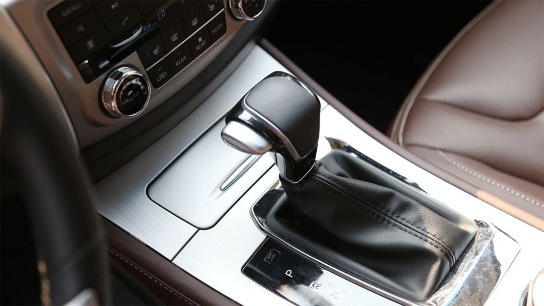 10.49万起，这款“1.5T+8AT”的7座SUV，真实油耗令人咋舌！_凤凰网汽车_凤凰网