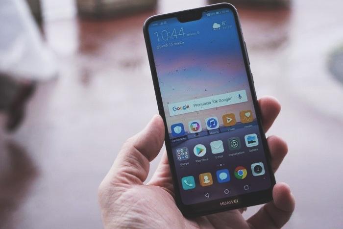 华为P20 Lite提前开箱：骁龙659+4GB+19:9全面屏_凤凰网科技_凤凰网