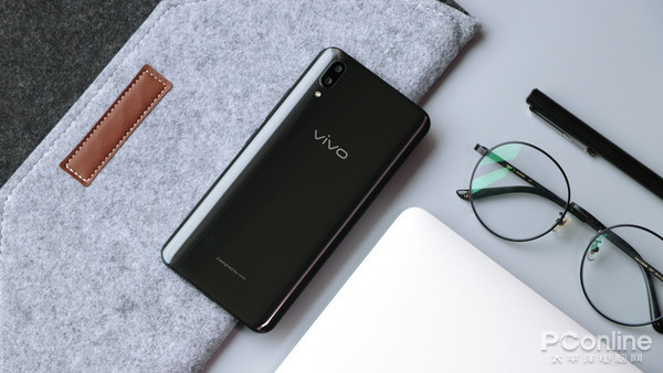 vivo X21屏幕指纹手机开箱评测：AI上新全面屏_手机凤凰网