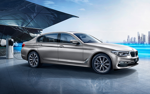 宝马5系老车主哭晕 530Le插电混动狂降20万_凤凰网汽车_凤凰网