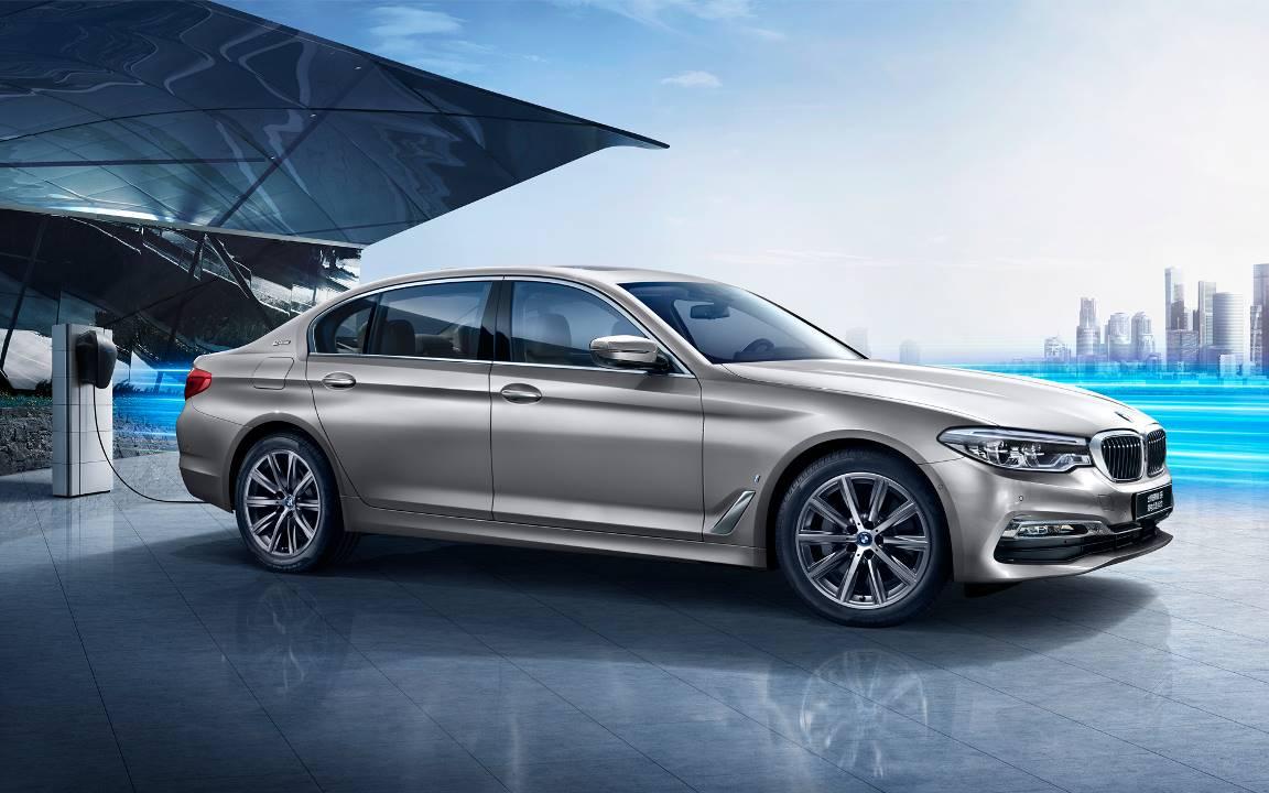 油耗不到2L，12种驱动模式，宝马530le来势汹汹欲成插混合搅局者_凤凰网汽车_凤凰网