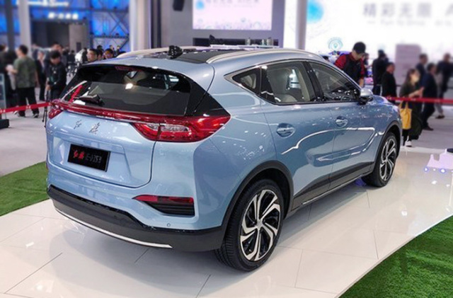 红旗一招占领“制高点”：首款电动SUV E-HS3 亮相！_凤凰网汽车_凤凰网