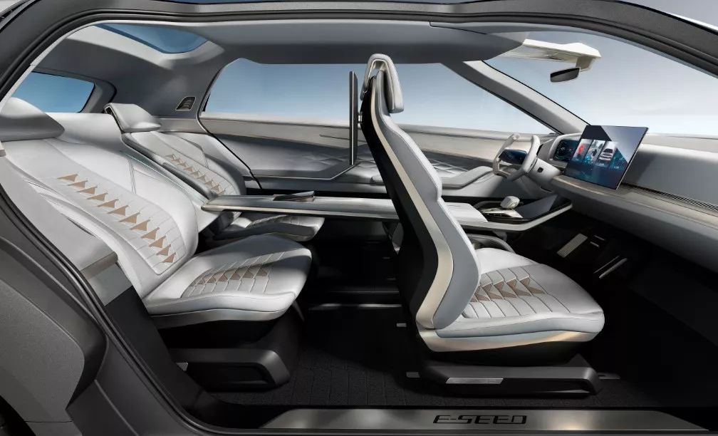 E-SEED概念车与元EV 360同台亮相，比亚迪纯电产品“革新”在即_凤凰网汽车_凤凰网