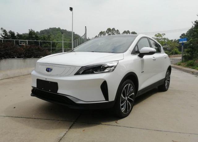 帝豪GSe实车图曝光 续航超400km_凤凰网汽车_凤凰网