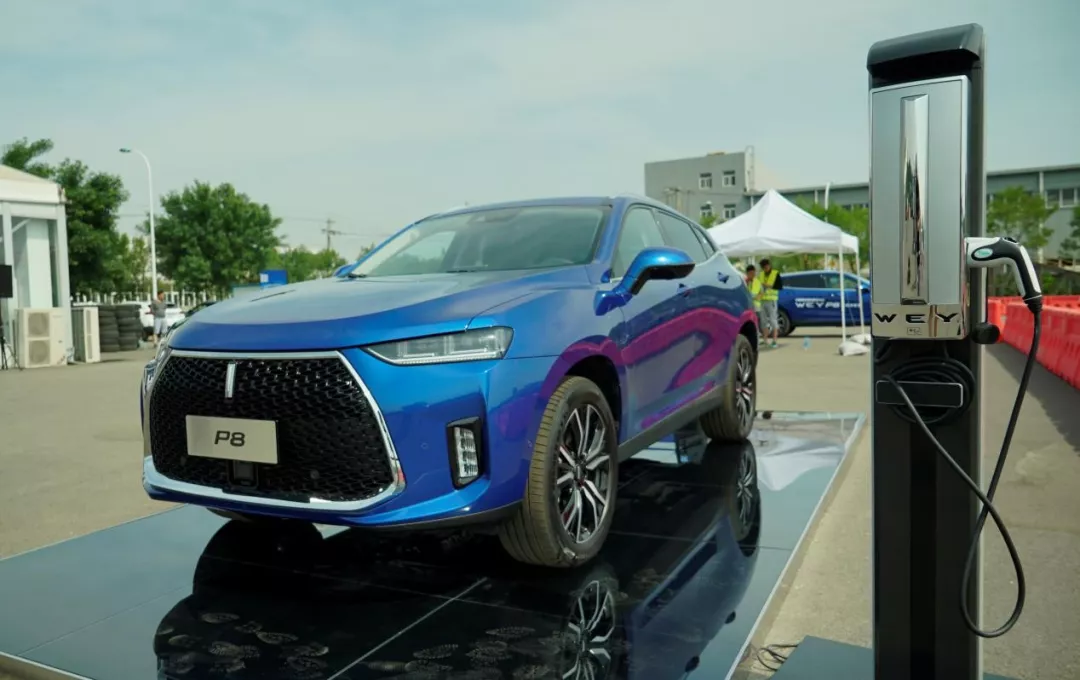 WEY P8：明明可以靠脸吃饭，结果偏偏这么有内涵_凤凰网汽车_凤凰网