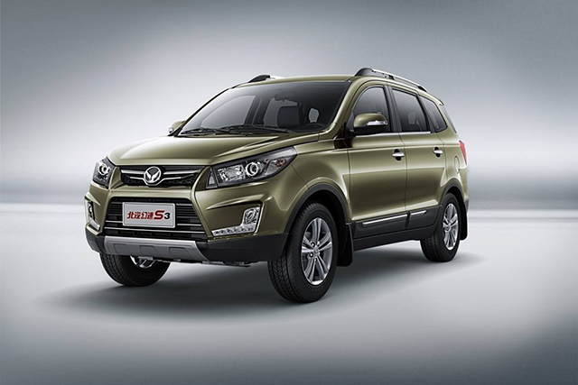 184马力+手动挡的“兰博基尼”SUV了解一下？_凤凰网汽车_凤凰网