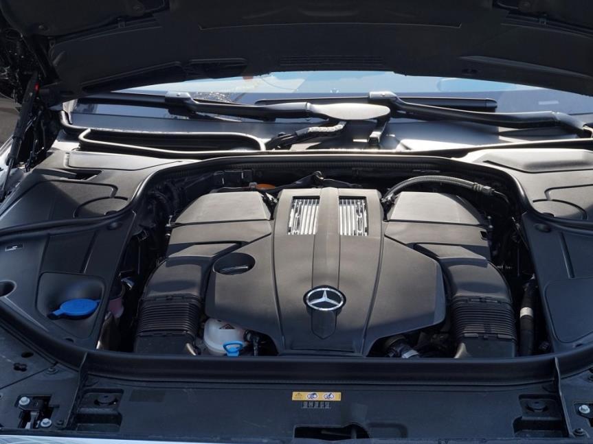 售价近200万的豪车百公里油耗却仅为2.8L，奔驰这是在搞什么鬼？_凤凰网汽车_凤凰网