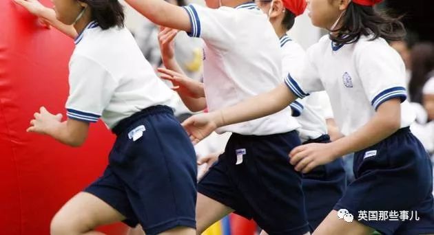 禁止女生穿内衣、内裤统一纯白色日本这 奇葩校规”,简直无语