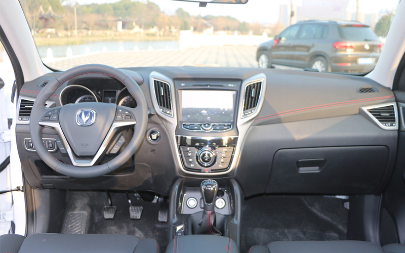 长安CS85官图曝光，从CS75与荣威RX5比拼看它的走势！_凤凰网汽车_凤凰网