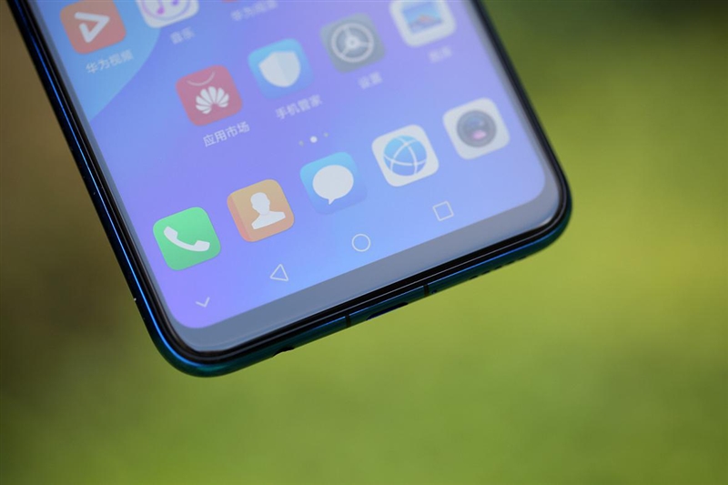 首发麒麟710！华为nova3i评测:卓越AI四摄、身披蓝紫渐变色_凤凰网