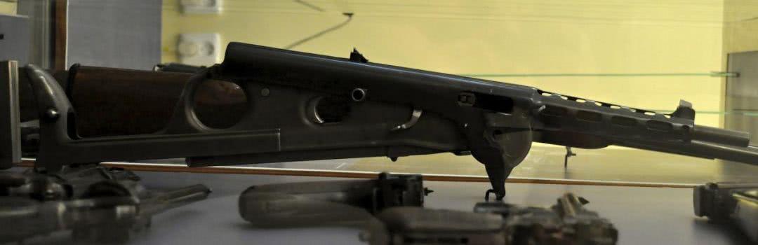 弹夹有横着的有竖着的，有没有斜放置着呢？捷克人造出一奇葩_凤凰网