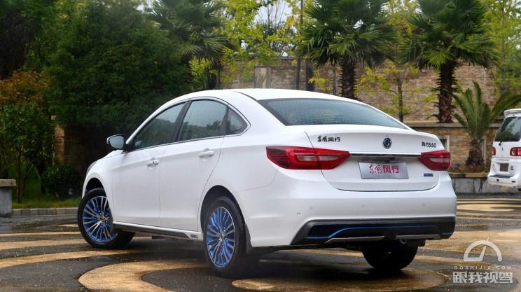 长续航才是王道 东风风行新款S50EV和新款菱智M5EV云南上市_凤凰网汽车_凤凰网