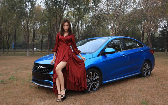 逆势增长半月首销3000，艾瑞泽GX成奇瑞轿车主力_凤凰网汽车_凤凰网