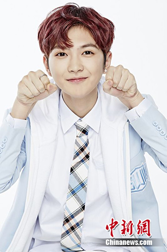 SWIN S单人宣传照来袭 S系超能者校园风星味足_凤凰资讯