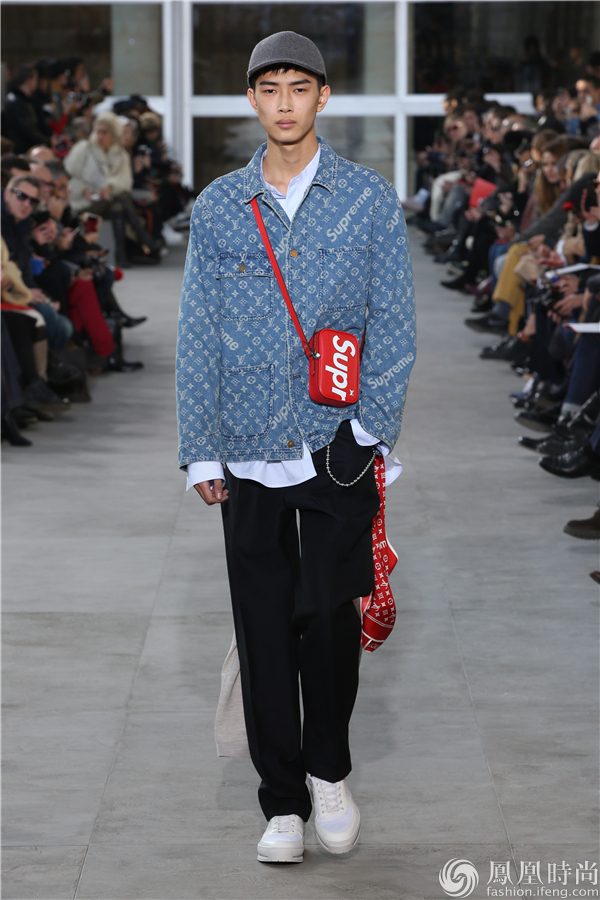 LV和Supreme联名系列发布！“奢潮”的时代到来了？_凤凰时尚