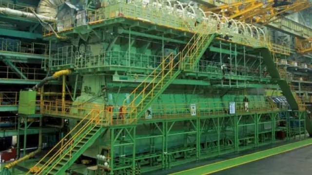 每小时烧掉15000升燃油！这货才是世界上最大的发动机_凤凰资讯