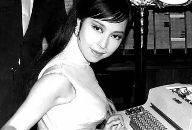 她是亚洲第一艳星，与总理弟弟恋爱，真实身份是女间谍_凤凰资讯