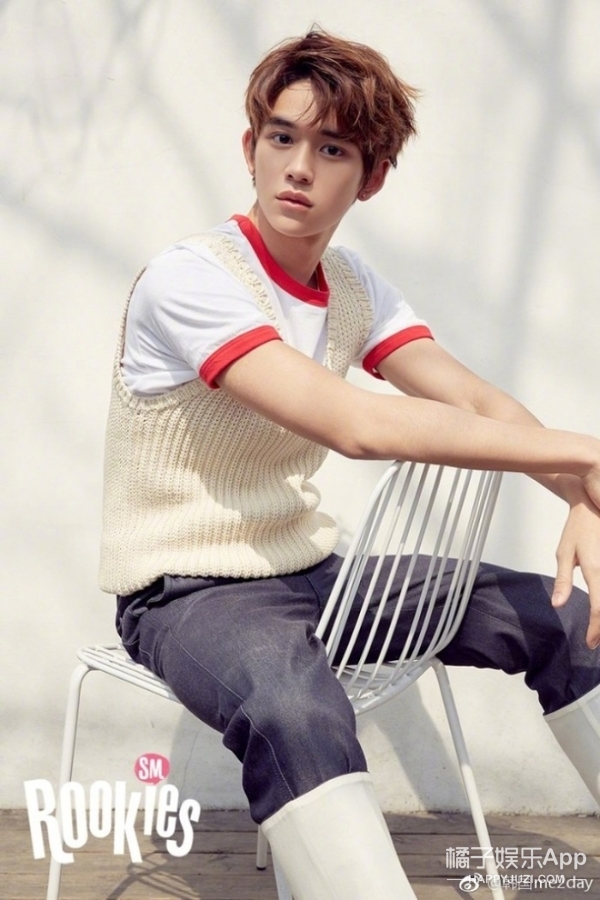 Lucas：SM下一张中国王牌，漫撕男的长相让他获得超高人气_凤凰资讯