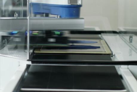 20倍！耐克工厂制鞋机器人比人工快太多_凤凰科技