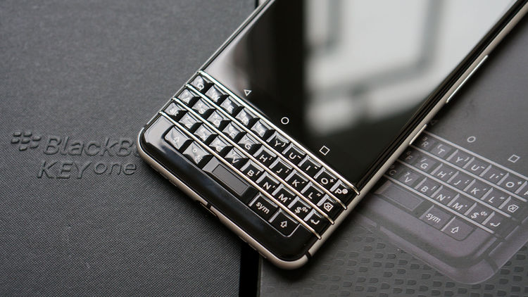 不谈情怀，黑莓KEYone究竟如何？_凤凰科技