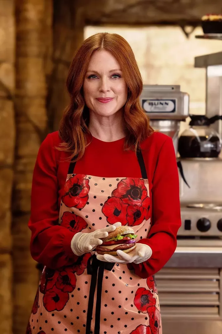 她是历史首位戛纳、柏林、威尼斯电影节加奥斯卡影后_凤凰资讯