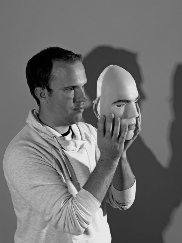 为破解FaceID有人花数千美元做面具，结果失败了_凤凰科技