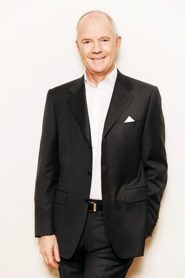 柯兹纳国际任命Michael P. Wale为首席执行官_凤凰网健康_凤凰网