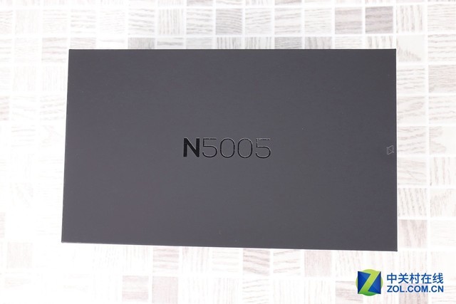 等待7年的圈铁新旗舰 AKG N5005耳塞评测_凤凰科技