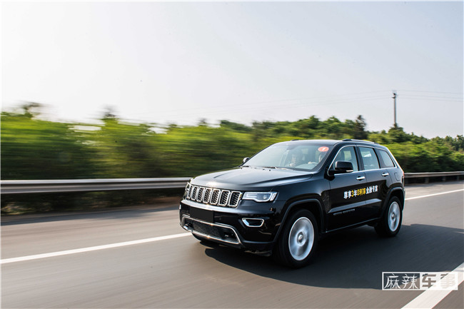 Jeep 4×4上身的大切，无愧最专业的豪华SUV_凤凰网汽车_凤凰网