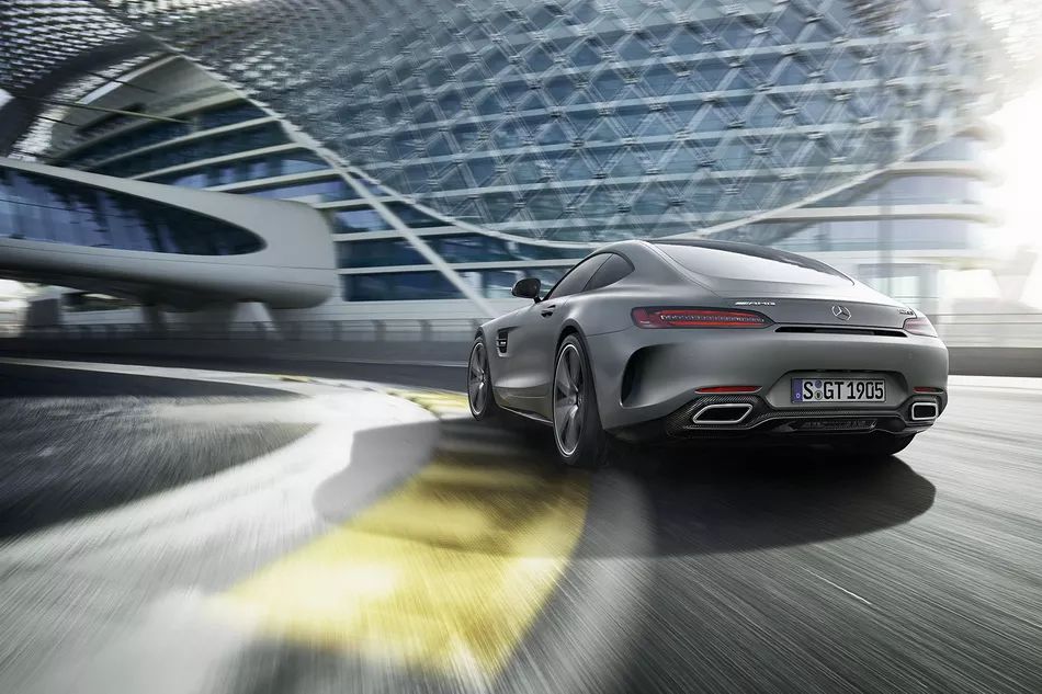 新车 | 强势来袭，梅赛德斯-AMG GT C 演奏性能豪华乐章_凤凰网汽车_凤凰网