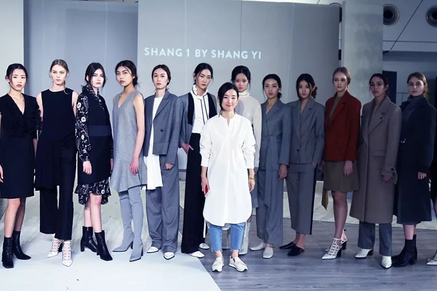 SHANG1 BY SHANG YI 2018秋冬新品发布会_凤凰网时尚_凤凰网