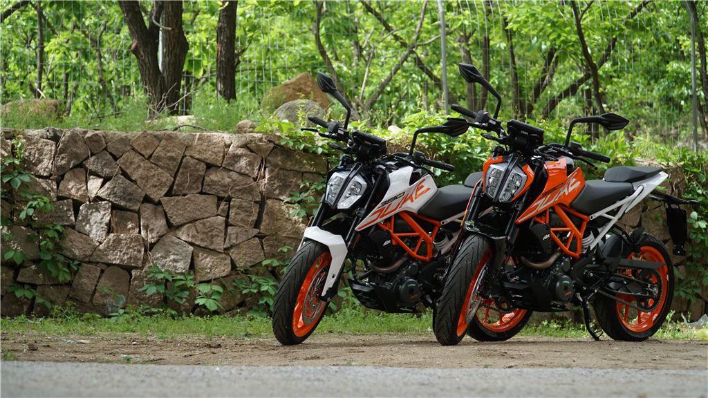 弯道火箭：KTM 390 DUKE测评报告新鲜出炉_凤凰网汽车_凤凰网