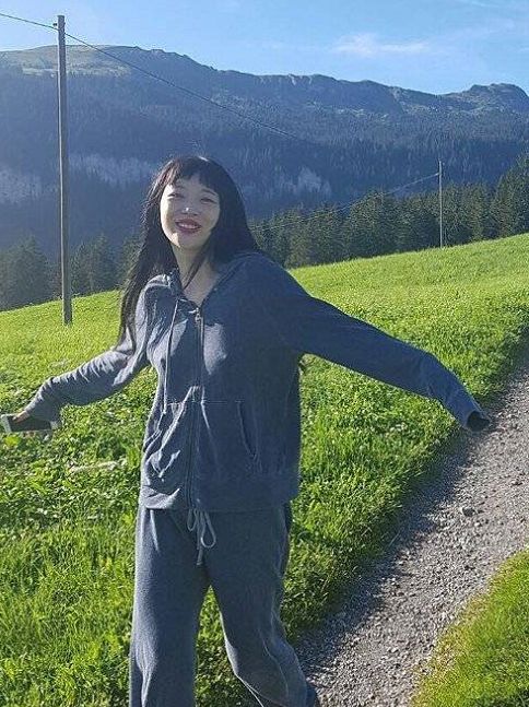 全韩国都求她别发照片了！这位仙女的日常太刺激了..._凤凰网