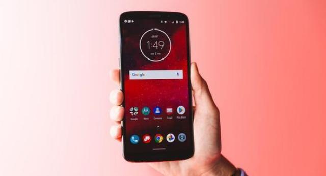 国行版Moto Z3要来？骁龙835+全球首款5G手机，8月15日武汉见！_凤凰网