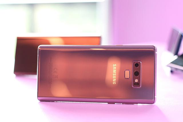 都是高价，为什么苹果iPhoneX可以，三星Galaxy Note9就被说不值_凤凰网