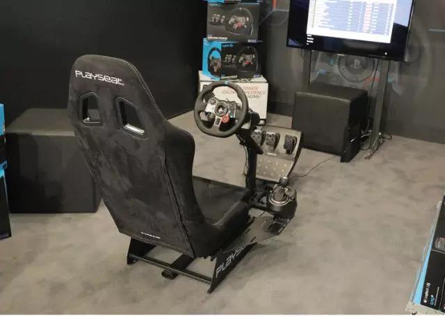 觉得罗技G29配Playseat很高级？这才是土豪赛车玩家的正确装备